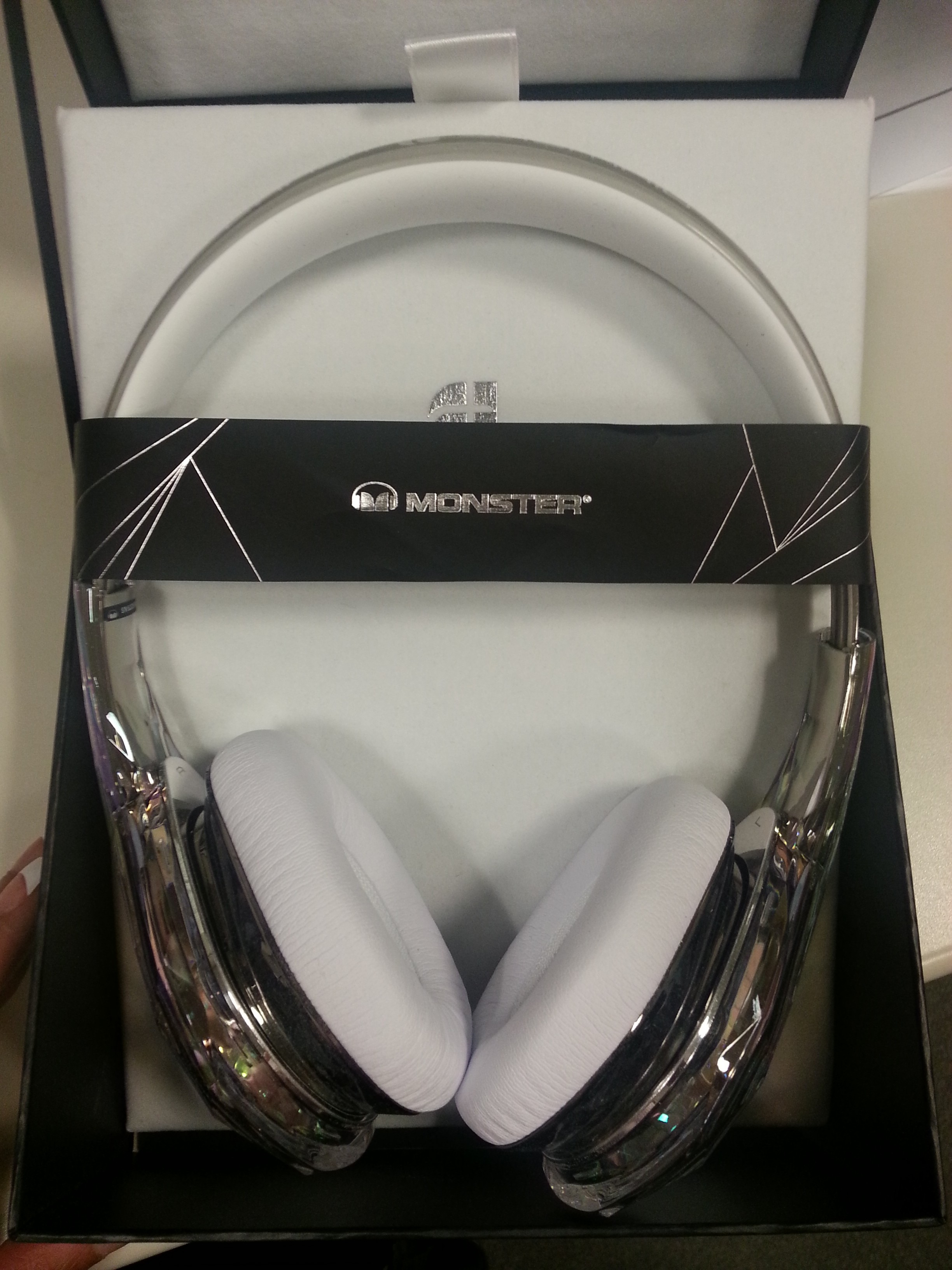 Diamond Tears Headphones: Will These Diamonds Be Your Best Friend ...