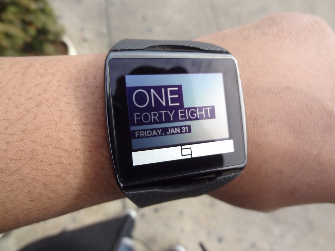 Qualcomm Toq: Finally a Smartwatch You Can See In the Daylight [Review ...