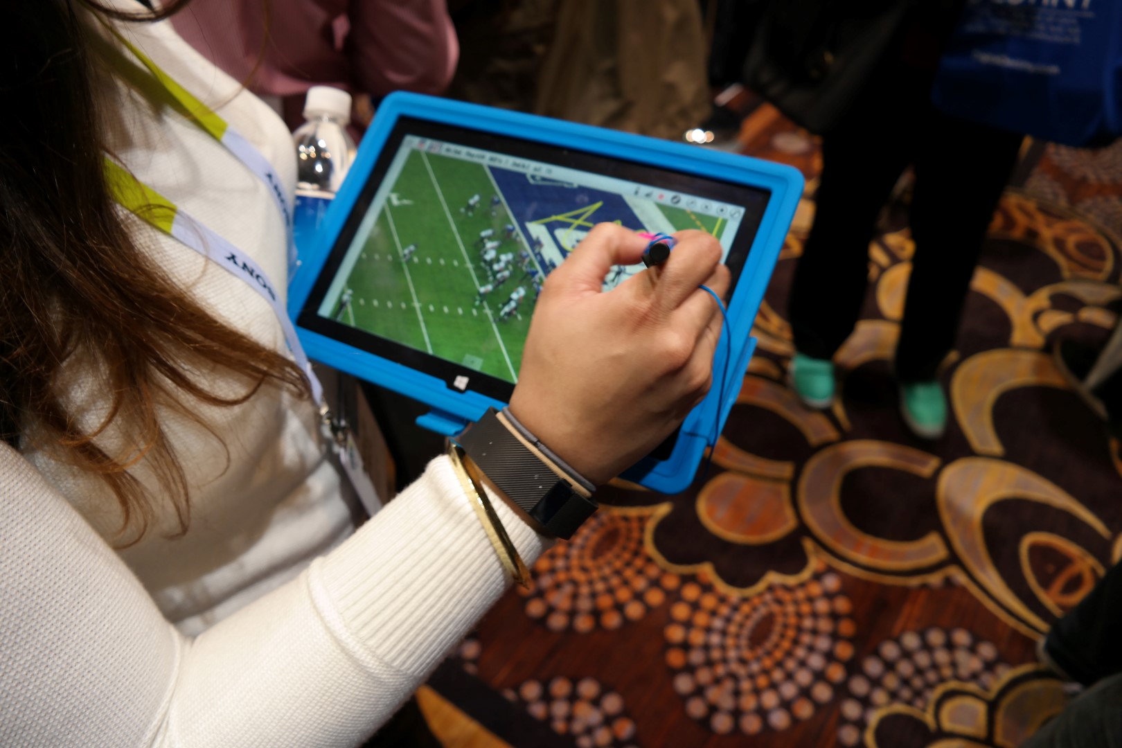 Microsoft Surface for NFL Could Start Future Sports Tablet Usage [# ...