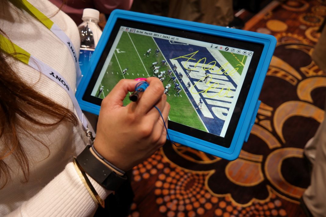 Microsoft Surface for NFL Could Start Future Sports Tablet Usage [# ...