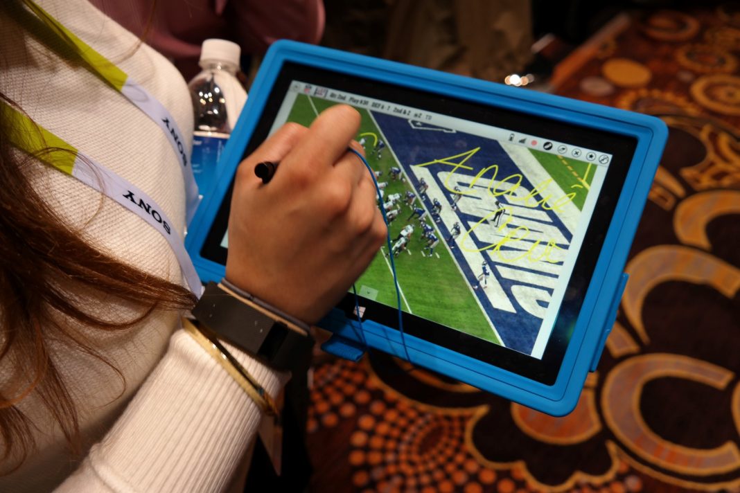 Microsoft Surface for NFL Could Start Future Sports Tablet Usage [# ...