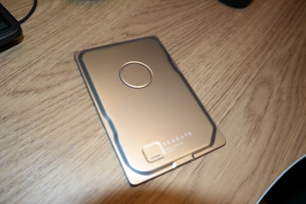 Seagate Seven : Thinnest 500GB Hard Drive for $99 [Review] – G Style ...