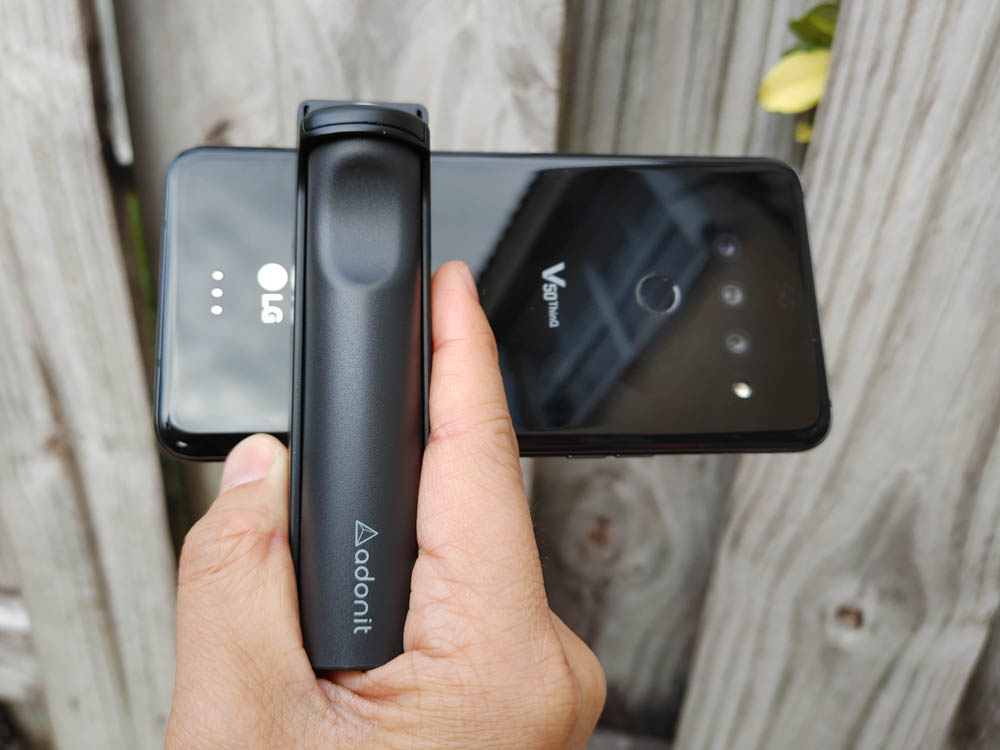 Adonit V-Grip – Multifunctional Camera Grip [Review] – G Style Magazine