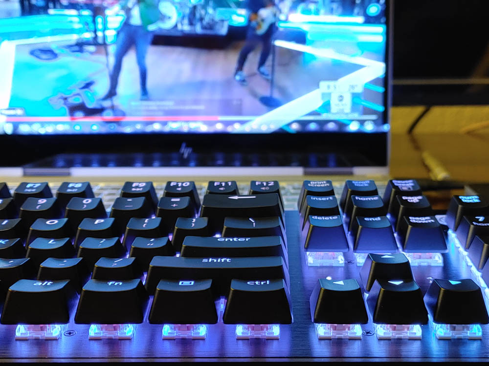 Whirlwind FX Element is a Mechanical Gaming Keyboard that Reacts to ...