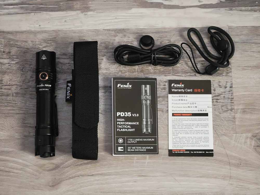 Fenix PD35 V3.0 is an EDC that Will Never Leave You in the Dark [Review ...
