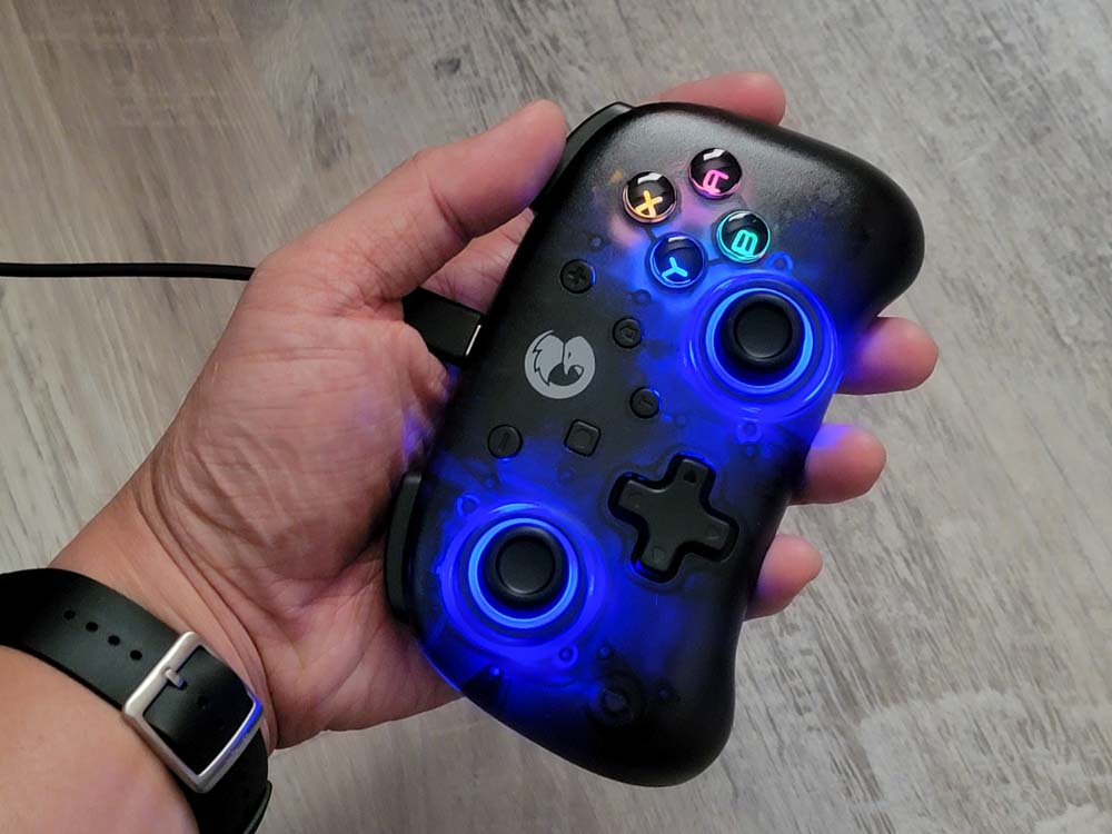 Gamesir T4 Mini Multi-Platform Gaming Controller is Made For Small ...