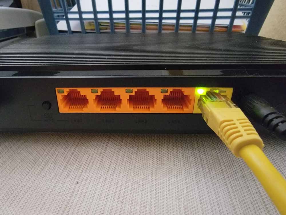 Rock Space AX1800 Dual Band WiFi 6 Router Is Affordable, Easy to Set Up ...